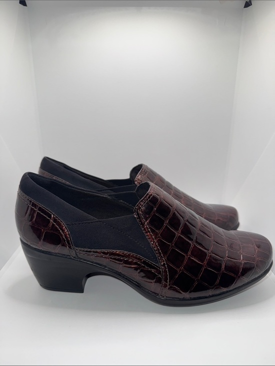 Clarks | Shoes | Clarks Emily Amelia Loafers Womens Us 85 W Brown Croc ...